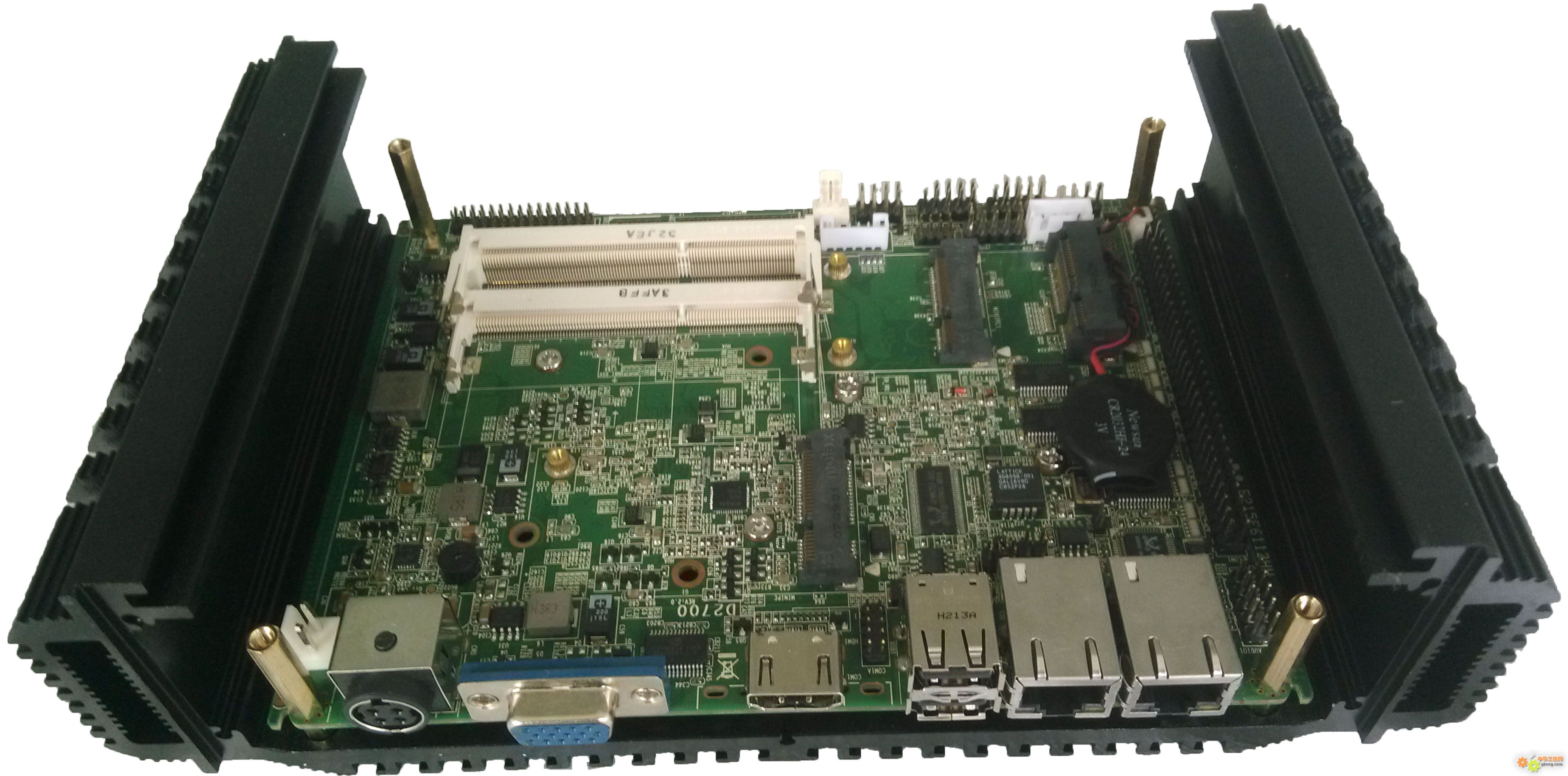 工控产品-车载无风扇耐高低温工控机-LBOX-2550